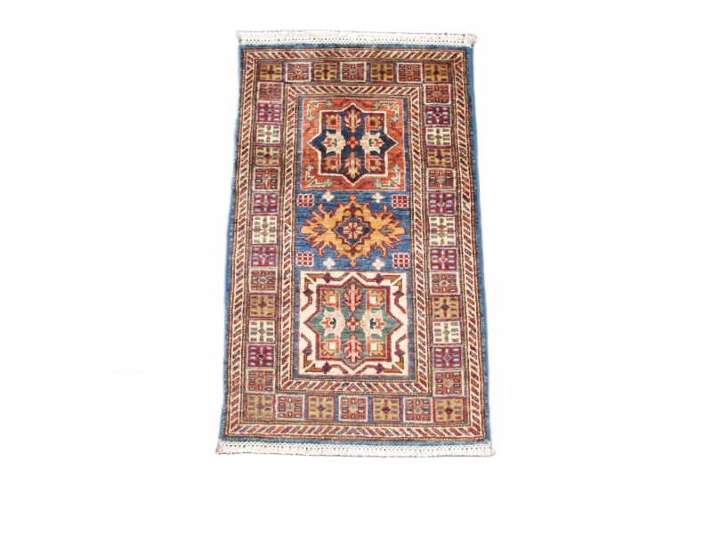 Kazak Exclusive
Dimenzija: 100 x 62 cm