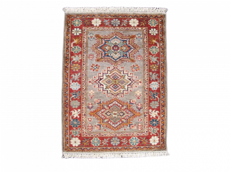 Kazak Exclusive
Dimenzija: 87 x 65 cm