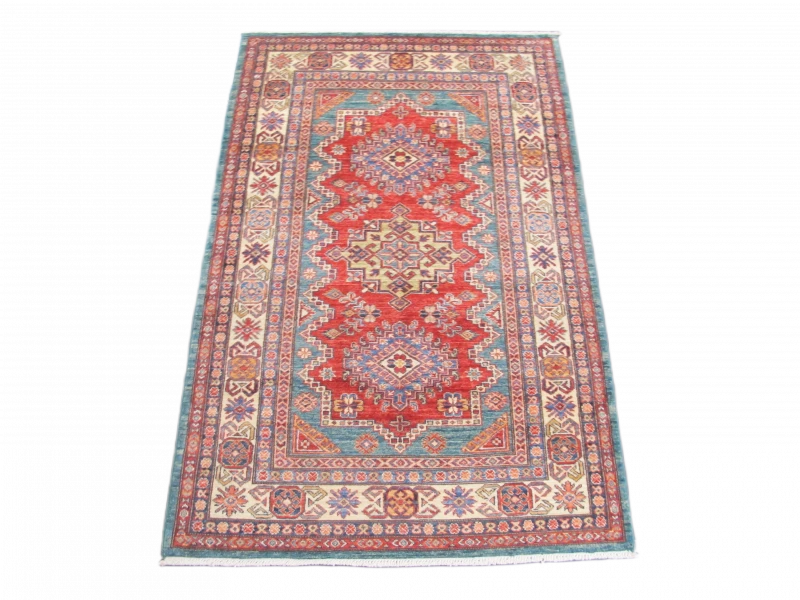 Kazak Exclusive
Dimenzija: 181 x 120 cm