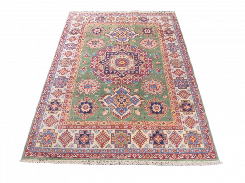 Kazak
Dimenzija: 202 x 150 cm