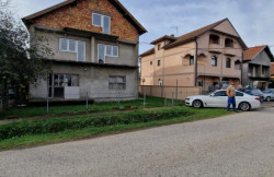 Kuća 256 m² sa placem 5.2 a u Deču, Pećinci