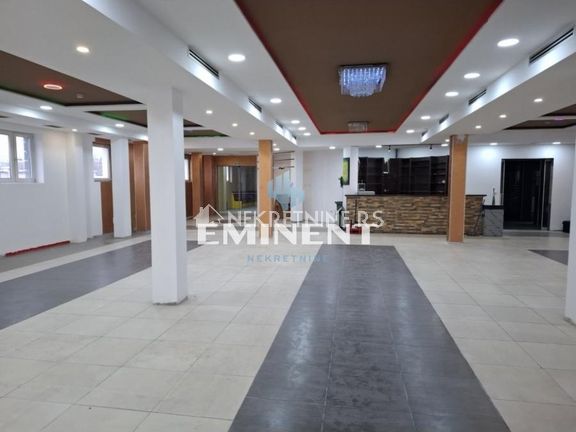 Novi Beograd, Ledine, Surčinska, Poslovni prostor, 400m2, 4500 EUR