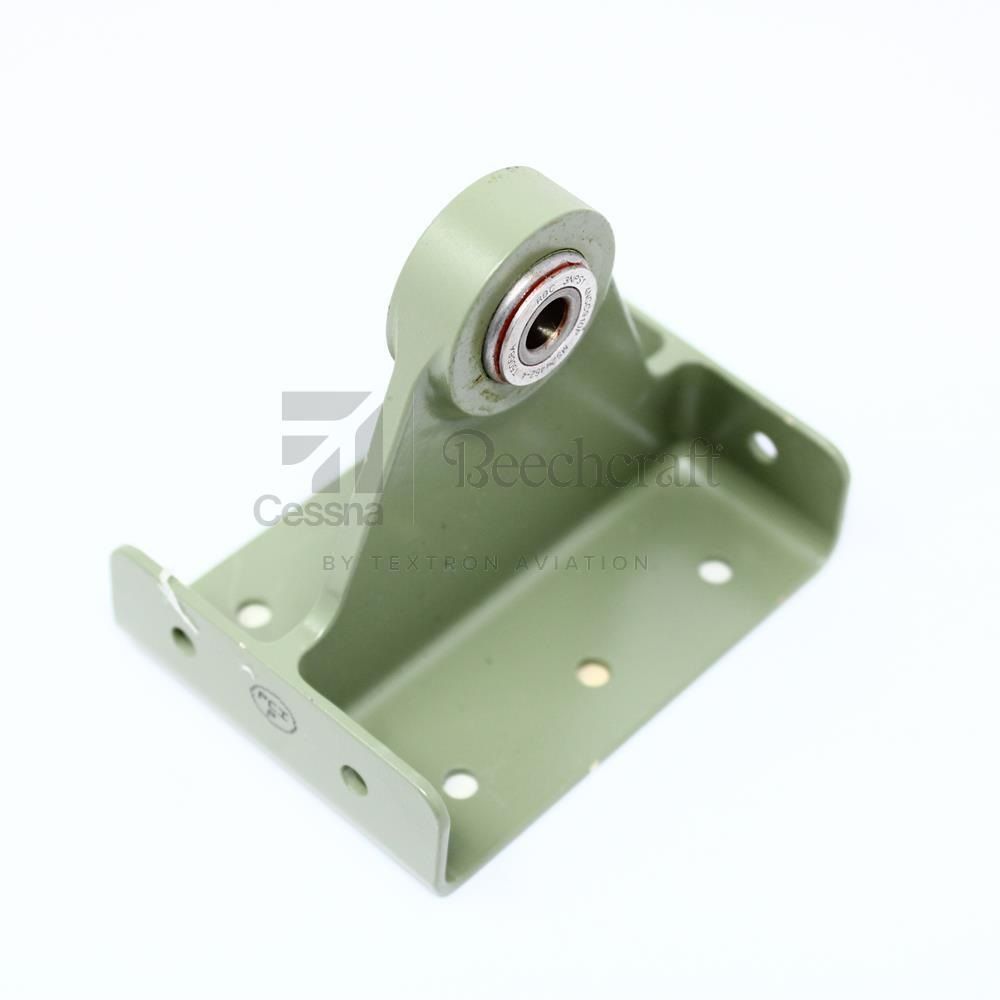 Cessna - 0531103-2 - Middle Hinge Assemby