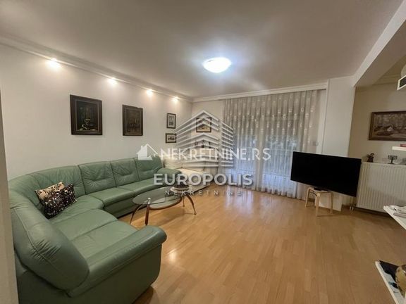 Prodaje se porodična kuća 188m², bez ulaganja – Altina ID#8483