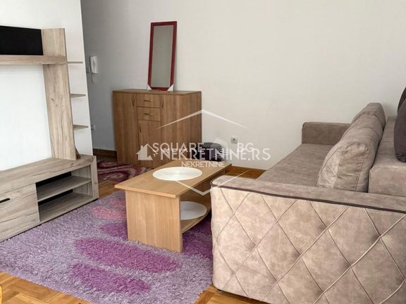 Cvetanova Ćuprija, 2.0 namešten,parking ID#5528