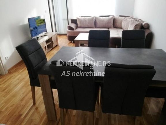 Palilula, Hala Pionir, 2.0 stan, 49m2, 700 EUR