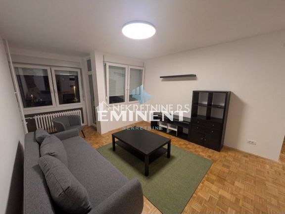 Novi Beograd, Blok 23, Milentija Popovića, 3.0, 71m2, 950 EUR