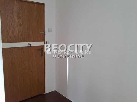 Zemun, Retenzija, Prve pruge, 3.5, 103m2, 800EUR