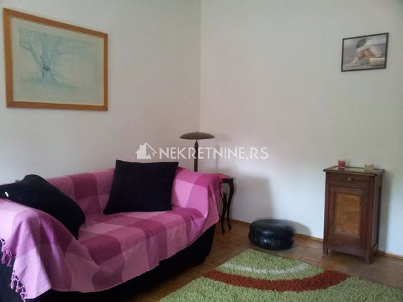 Jednosoban stan za izdavanje, Vrtlarska, 400€, 38m²