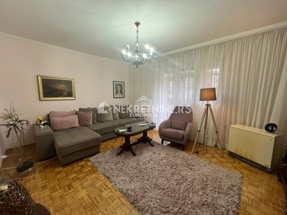 Na prodaju, porodični duplex 4.0, 100m², odmah useljiv ID#8437