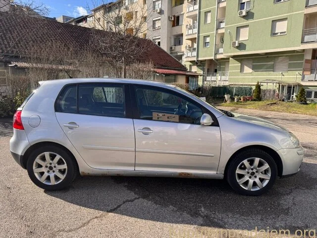 Golf-5 2.0 TDI- Mehanicki odlican-HITNO ZBOG SELIDBE