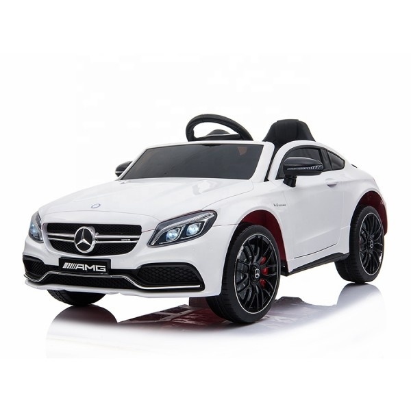 Dečiji auto na akumulator Mercedes AMG Model 246 beli