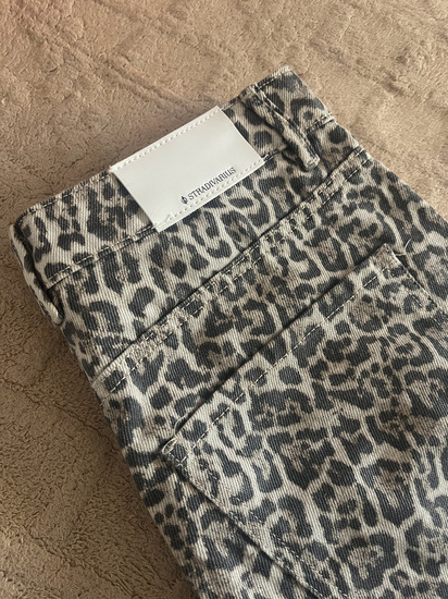 Stradivarius vintage šorts leopard printa S-M
