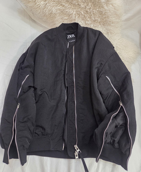 Zara oversize zip-up bomber,Nova!