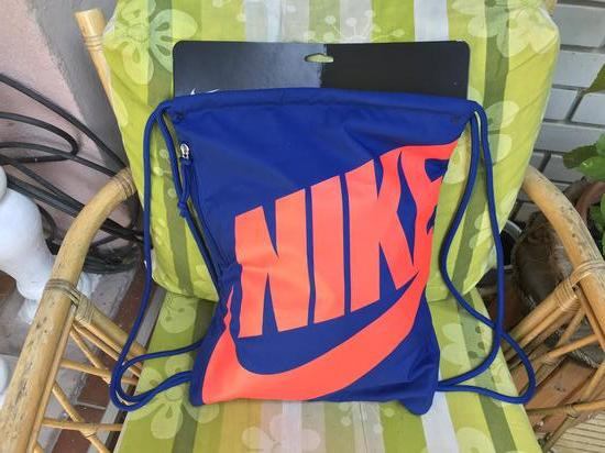 Original NIKE Ne koriscen ranac