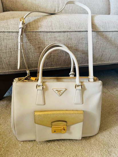 Prada bela torba