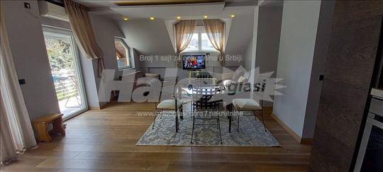 Luxuzan stan na Senjaku/Luxury Apartment in Senjak