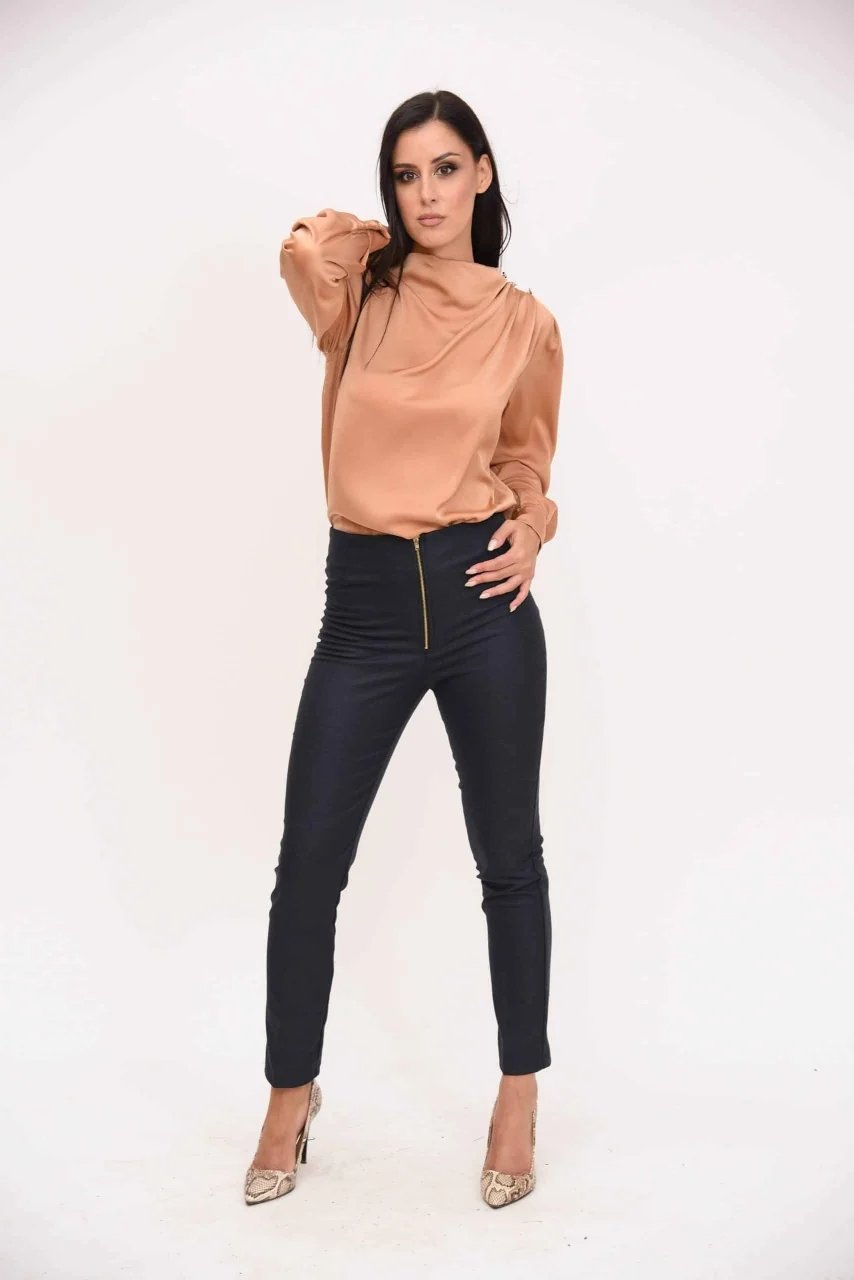Ženske pantalone visokog struka– slim fit model