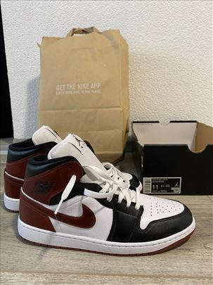 Nike Air Jordan 1 Mid Nove