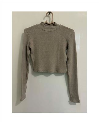 Pull & Bear crop polurolka (vel. S)