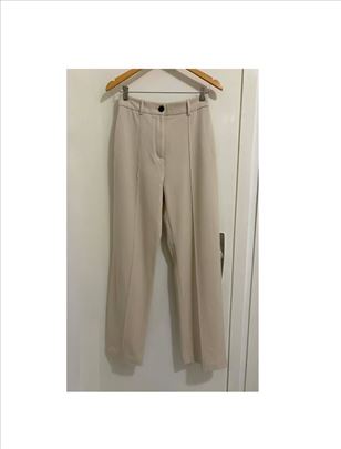 Reserved elegantne krem pantalone (M)