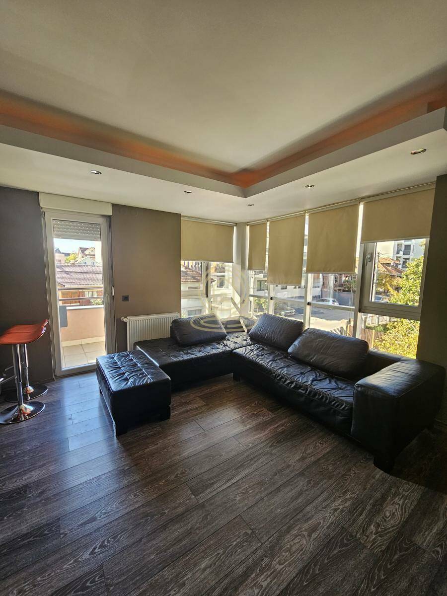 Dvoiposoban stan, Kragujevac | Izdavanje · 76m² · 600€