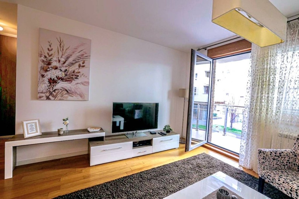 Dvosoban stan, Beograd - A blok | Izdavanje · 56m² · 1.000€
