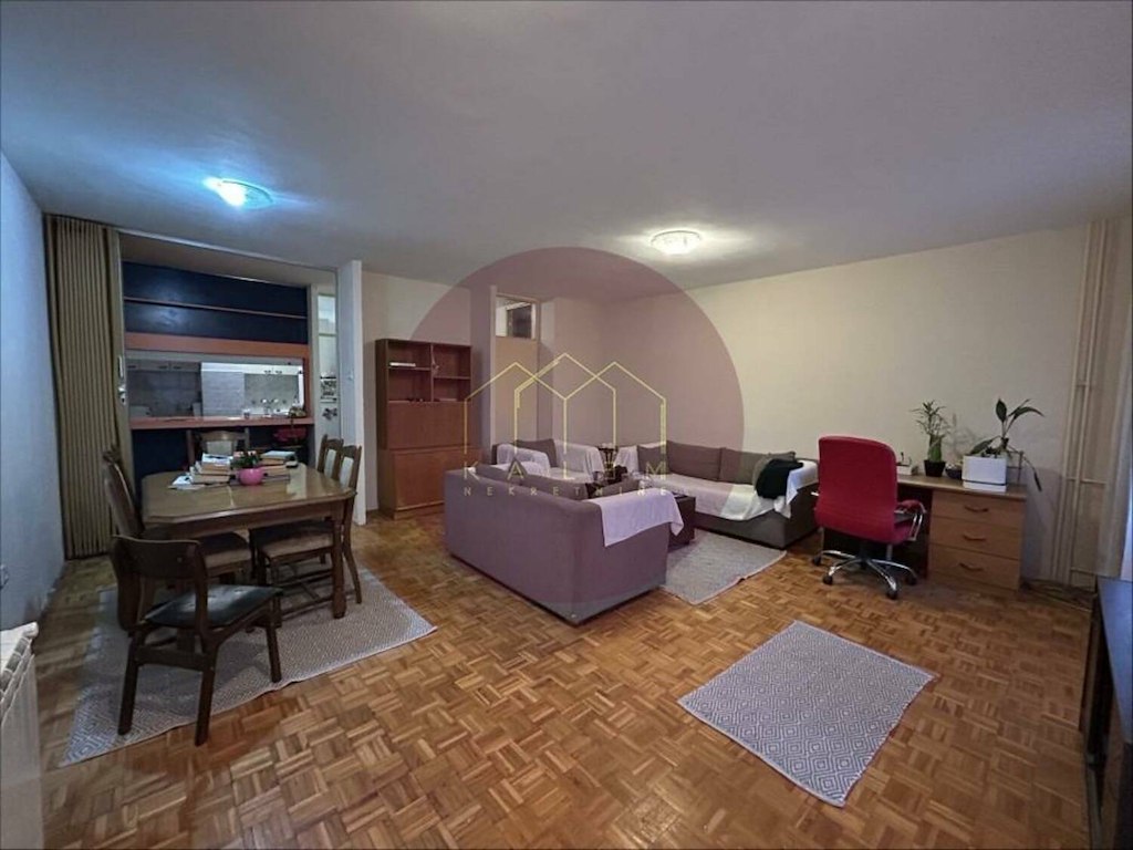 Trosoban stan, Beograd - Banjica | Izdavanje · 80m² · 598€