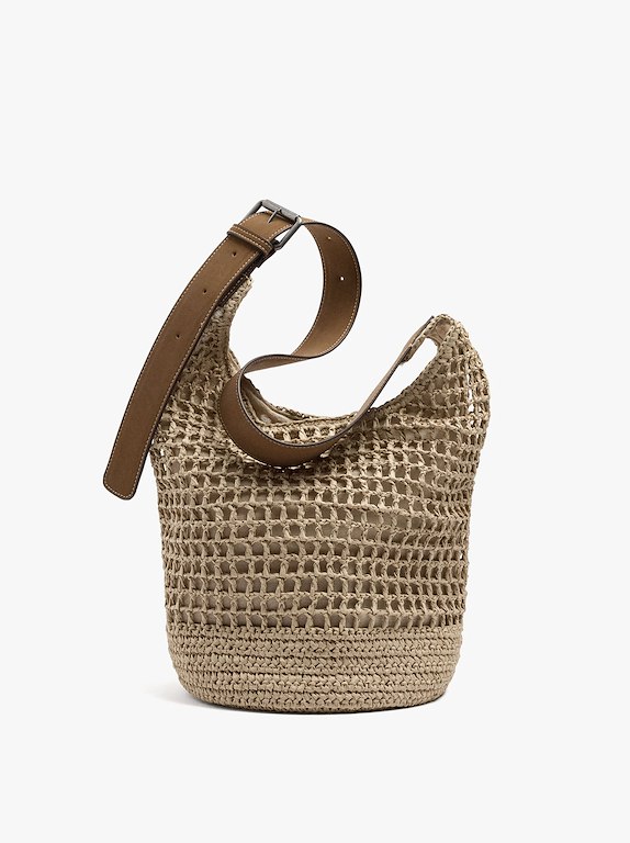 BUCKET BAG WITH PAPER STRAW EFFECT