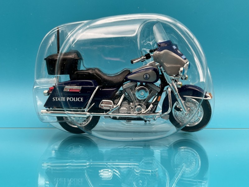 MINT 1:18 MAISTO Harley-Davidson Electra Glide [LX-07]