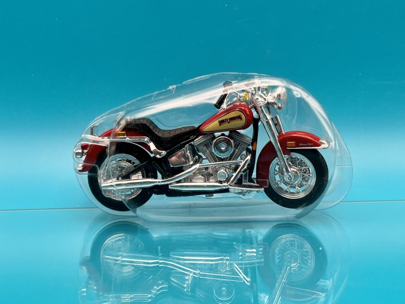 MINT 1:18 MAISTO Harley-Davidson Heritage Spec [LX-10]