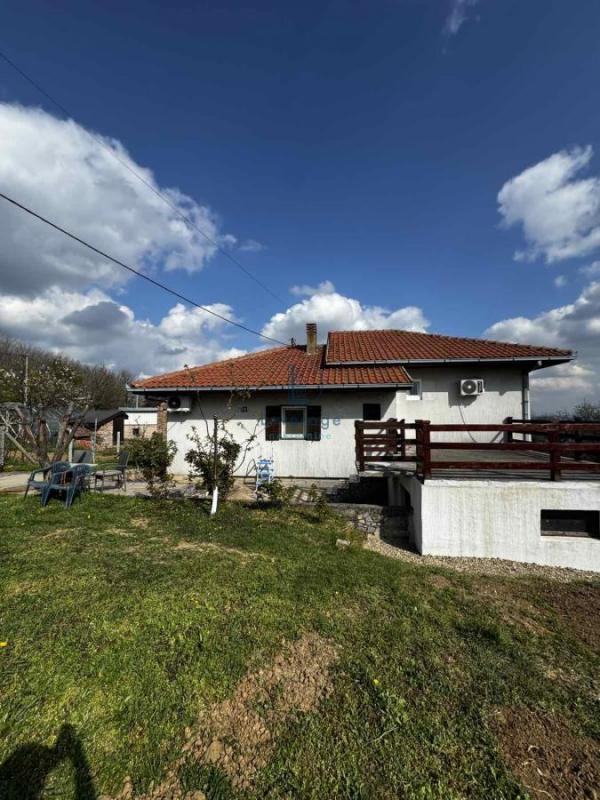 Kuća na prodaju, 107m2, 168.000€
