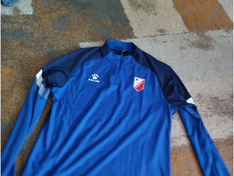 Kelme trenerka FK Vojvodina (gornji deo)