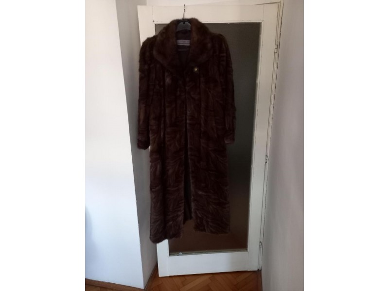 BUNDA OD NERCA "ZARDEL FURS", NOVA, BROJ 44 ILI L!