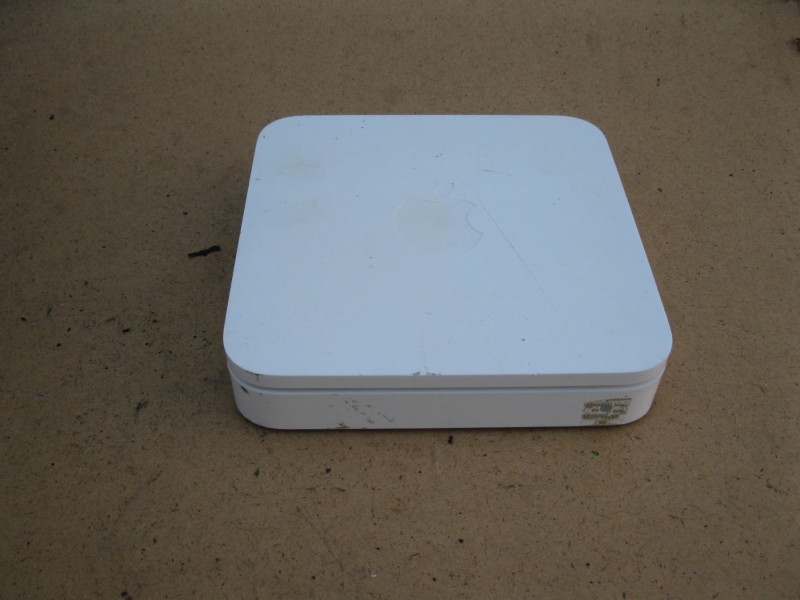 3.APPLE Airport Extreme Base Station A1408 (5th Gen.)