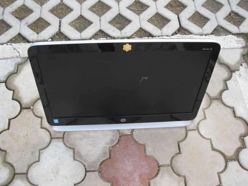 HP Pavilion 23 All in One kompjuter-citaj opis