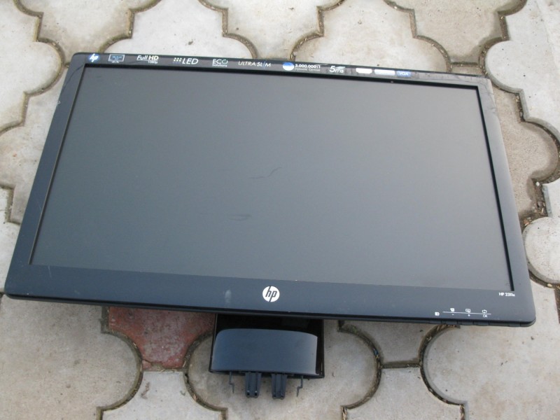 HP 2311x odlican FullHD monitor