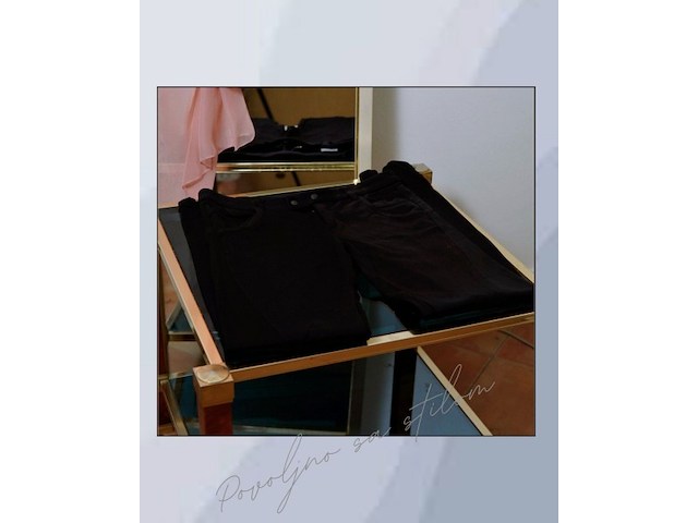 5.4.2. Crne skinny pantalone cigaret kroja S