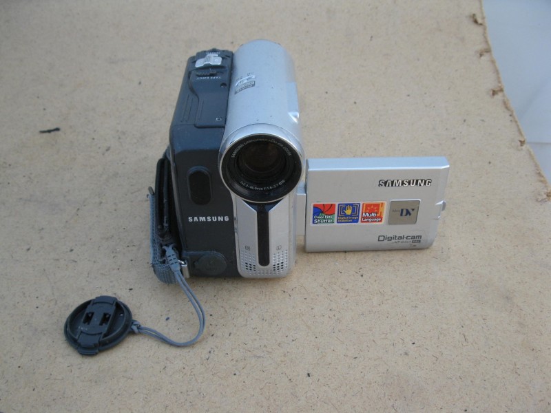 SAMSUNG VP-D351 Digital Camcorder-DV kamera-citaj opis
