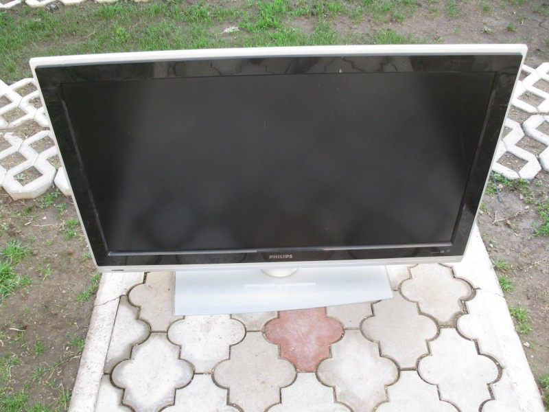 PHILIPS 42PFL5322 veliki kvalitetan TV 42inca-citaj opi