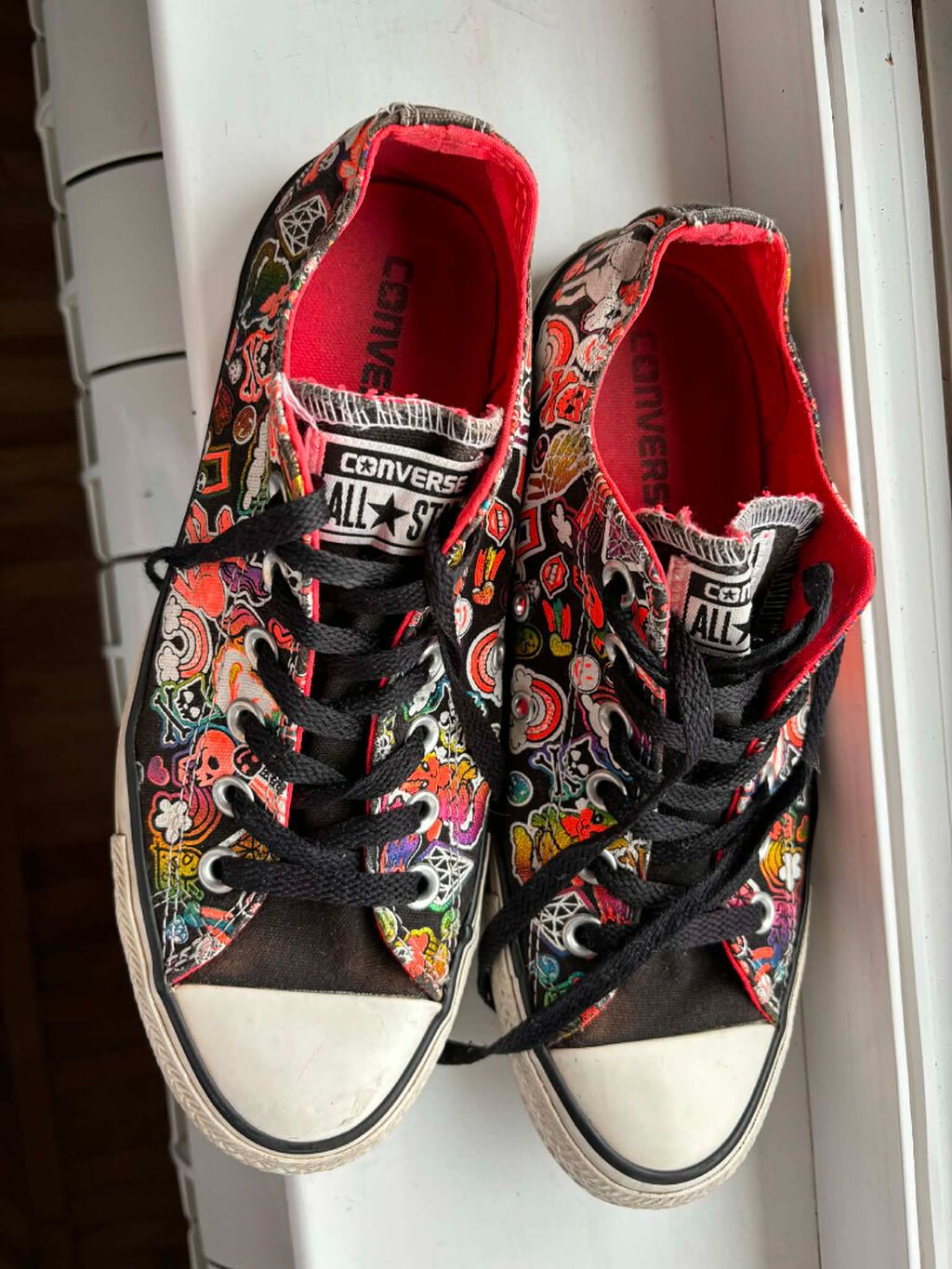 Converse Chuck Taylor All Star patike – šareni grafiti print - Model