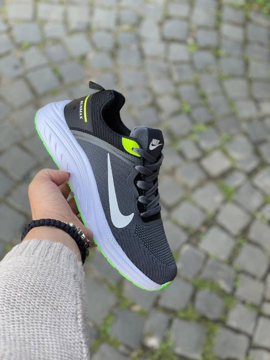 Nike zoom. Brojevi 41 do 46. Cena 2900 dinara