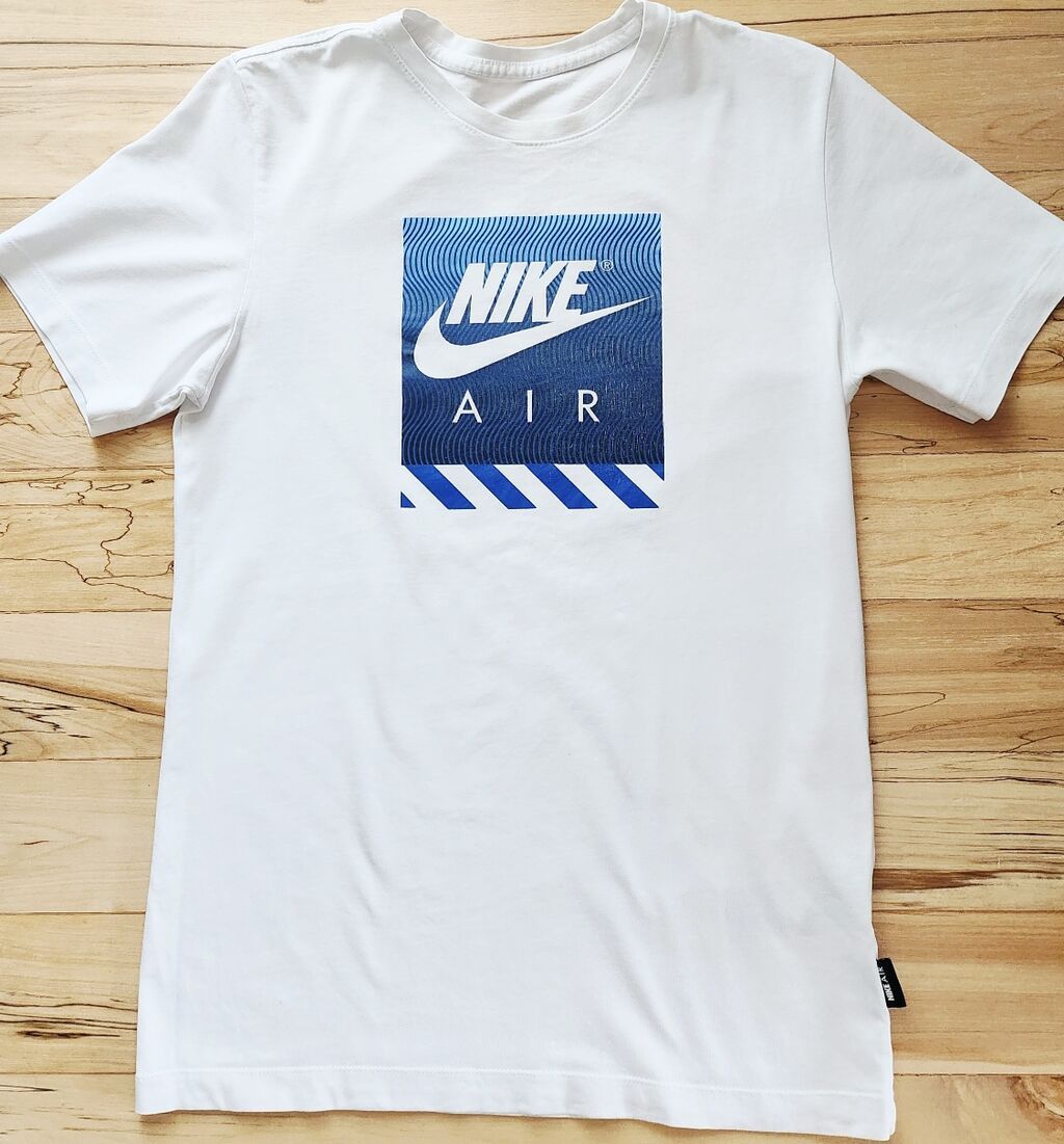 Men's T-shirt Nike, bоја - Bela