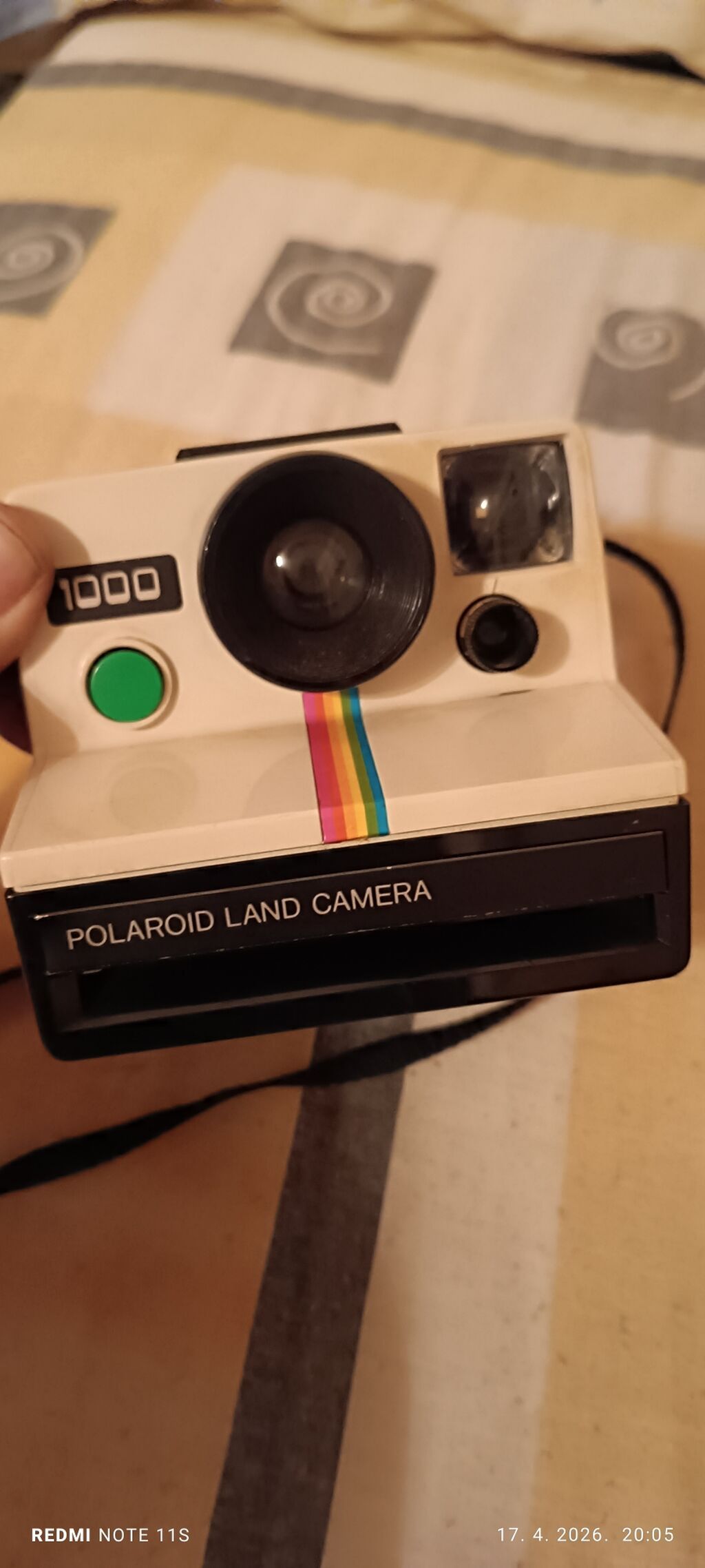Polaroid Land Camera 1000 – instant fotoaparat sa čuvenom “rainbow”