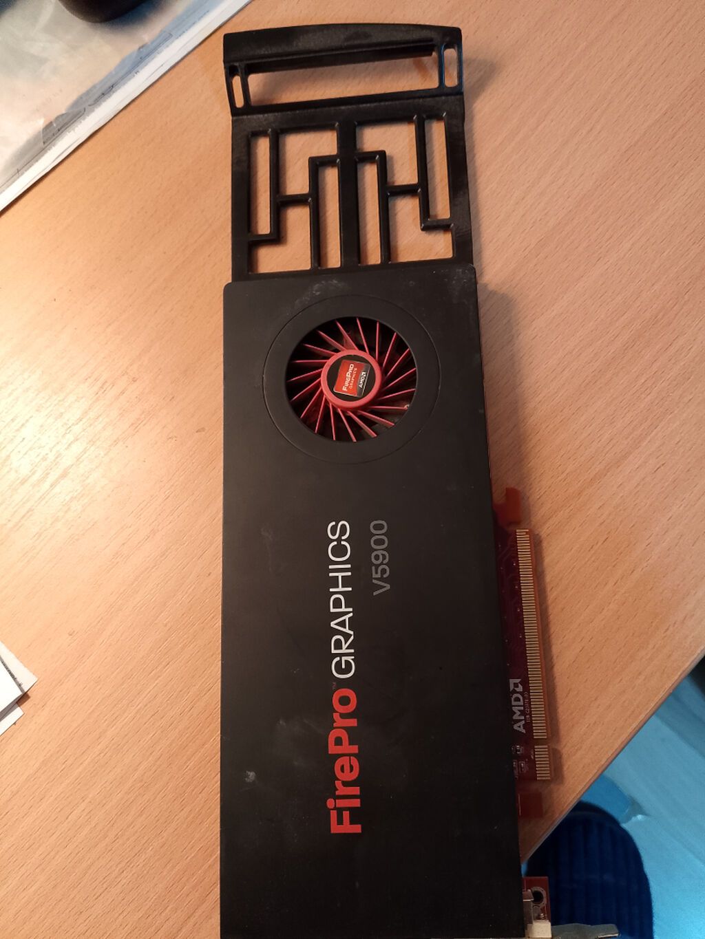 AMD FirePro V5900 profesionalna grafička karta - Serija: AMD FirePro