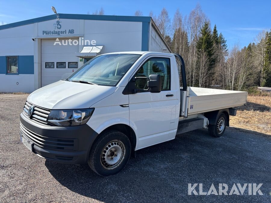 Prodaje se Volkswagen Transporter kamion s ravnom platformom < 3.5t na aukciji