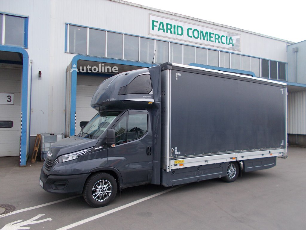 IVECO 35S18HA8 kamion s ravnom platformom < 3.5t