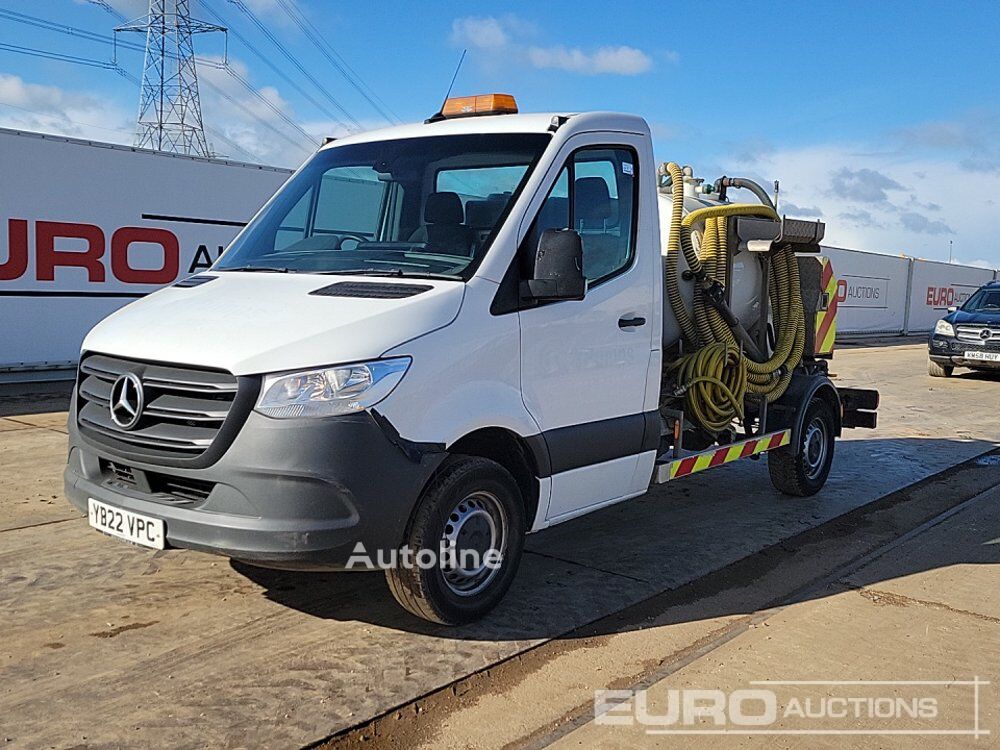 Prodaje se Mercedes-Benz Sprinter 315 kamion s ravnom platformom < 3.5t na aukciji