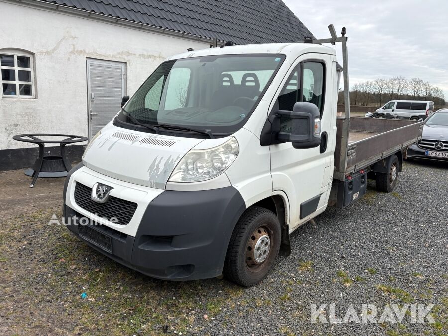 Prodaje se Peugeot Boxer chassis 2,2 HDI minibus furgon na aukciji