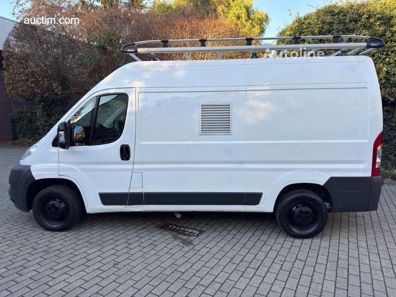 Prodaje se Peugeot Boxer minibus furgon na aukciji
